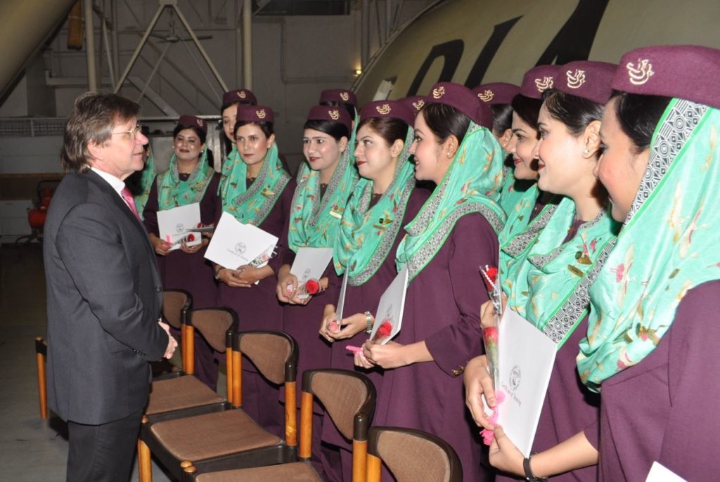 375th batch of PIA cabin crew, ready to serve - Pakistan Aviation