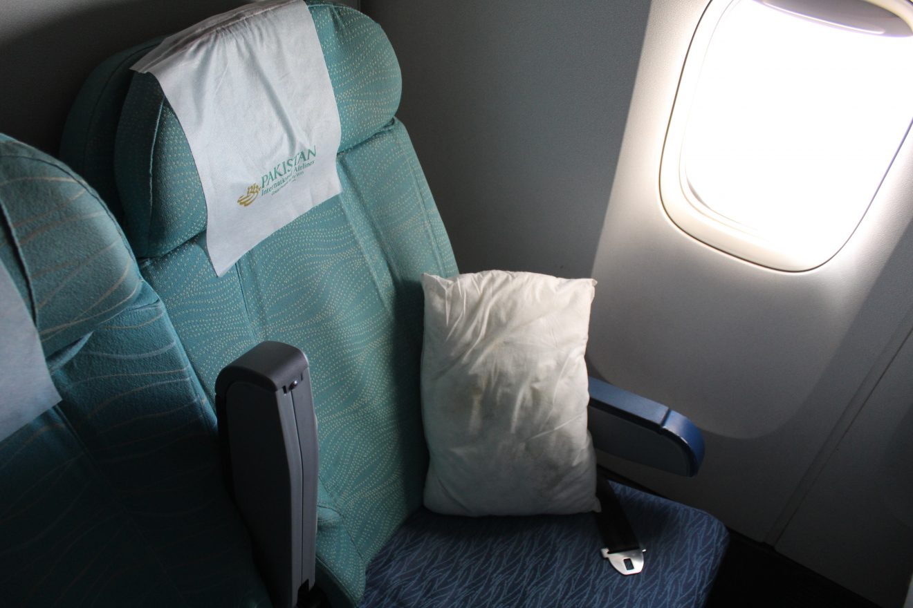 PIA Economy class flight review Karachi to New York onboard Boeing 777 ...